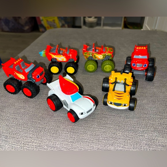 Nickelodeon | Toys | Blaze And The Monster Machines Toy Trucks Stripes ...